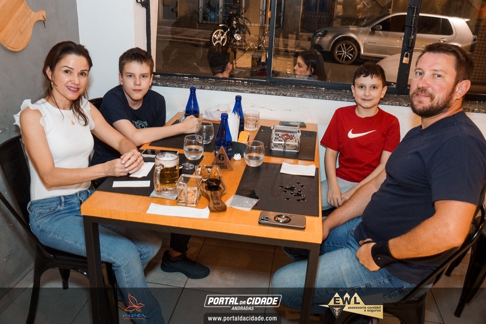 Don Fonseca Burger & Grill - 27/04/2024 - Andradas / MG | Portal da ...