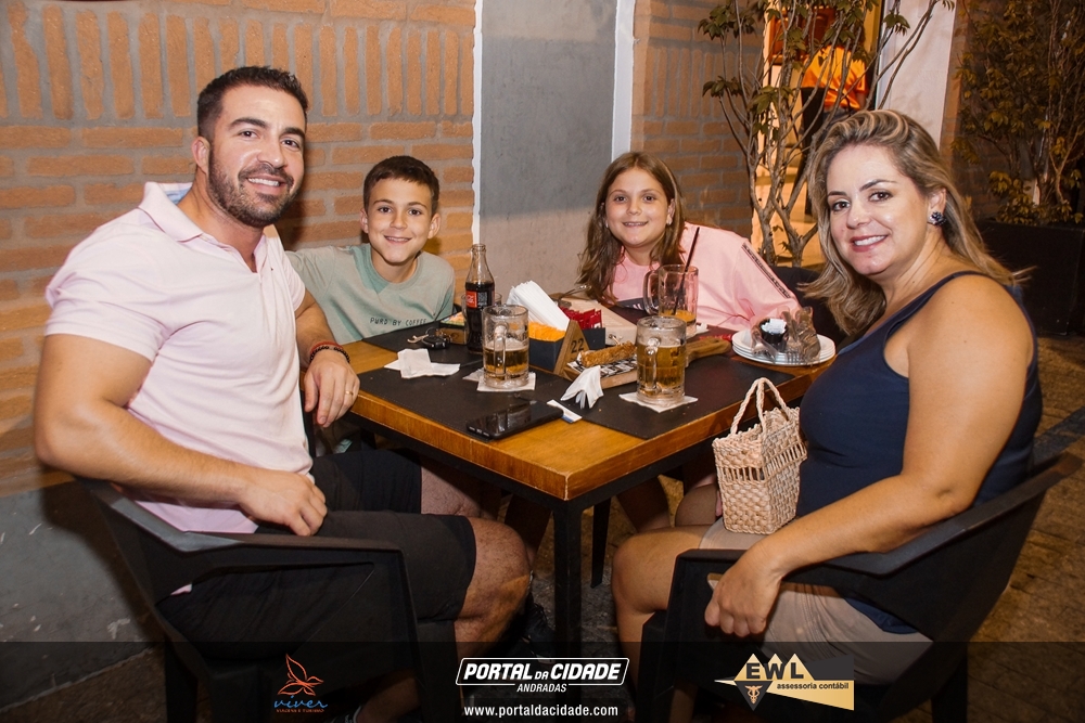 Don Fonseca Burger & Grill - 28/09/2024 - Andradas / MG | Portal da ...